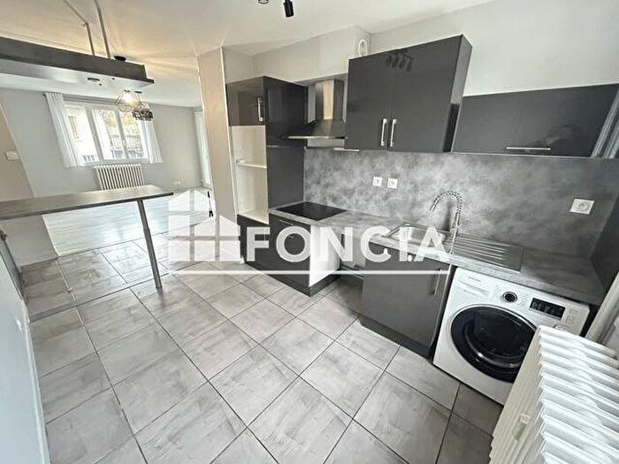 Appartement à louer - Calvaire Hugo Cécile-Châteauvert -Châteauvert, Valence - 3 pièces - 2 chambres