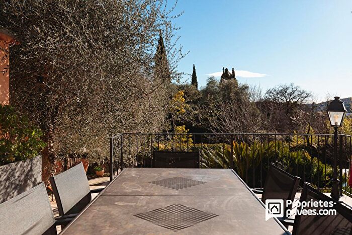 Maison à vendre - Peymeinade - 5 pièces - 3 chambres