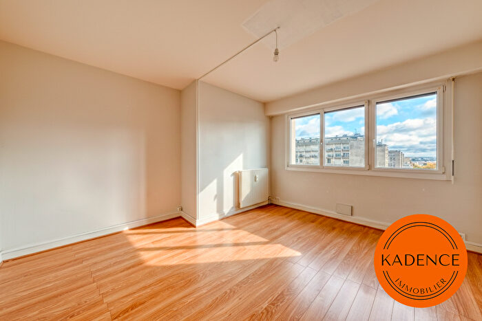 Appartement à vendre - Quartiers Nord-Ouest, Villejean - 1 pièce