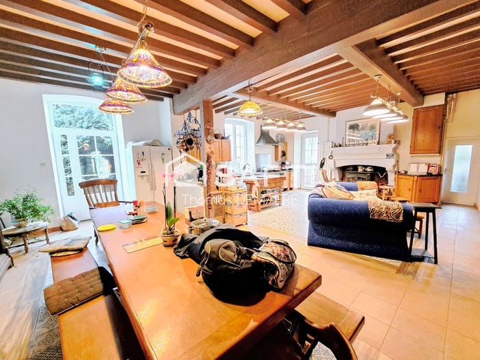 Bois : Maison 18 pièces à vendre