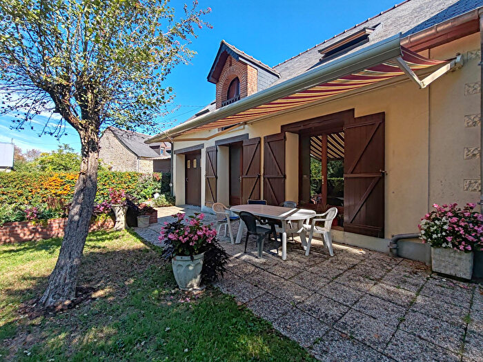 Maison 5 pièces à vendre à Rannée