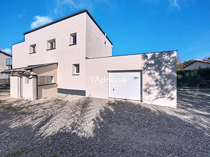 Maison 4 pièces à La Salvetat-Saint-Gilles, à vendre