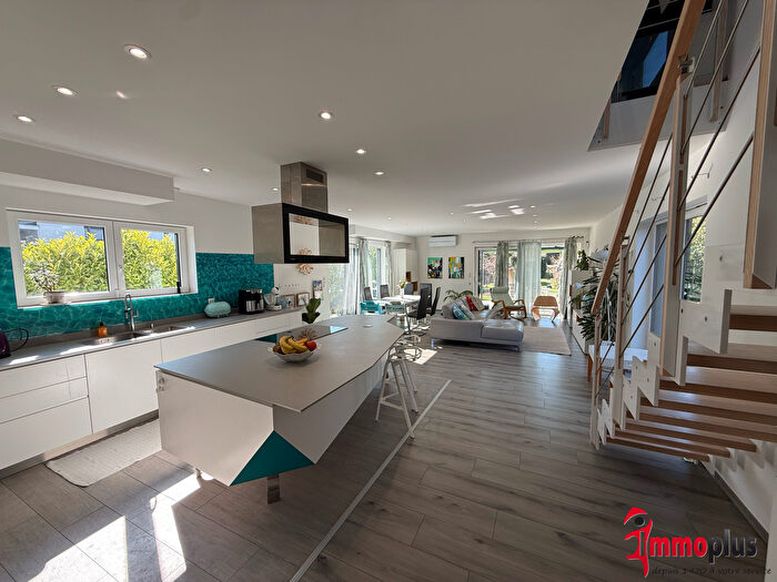 Maison à vendre - Village-Neuf - 7 pièces - 4 chambres