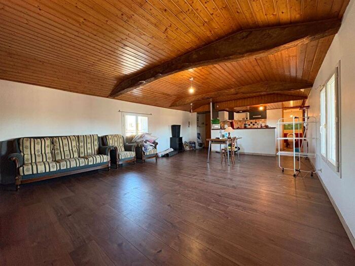 Appartement à louer - Centre Ville, Langon - 3 pièces - 2 chambres