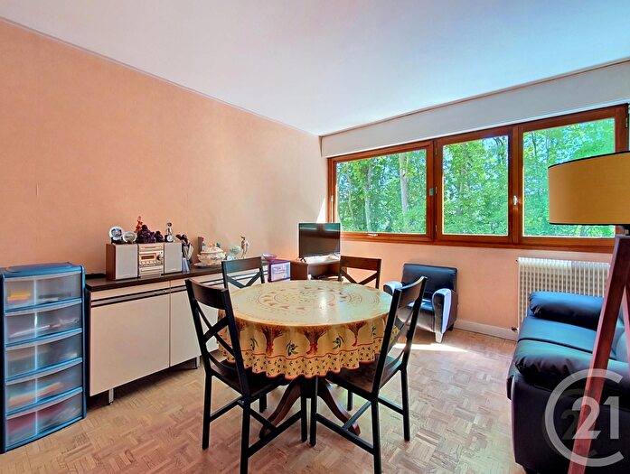 Vaux-le-Pénil : Appartement 2 pièces à vendre