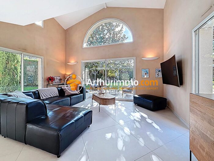 Maison à vendre - Bourgoin-Jallieu, Champfleuri et sa ceinture verte - 5 pièces - 4 chambres