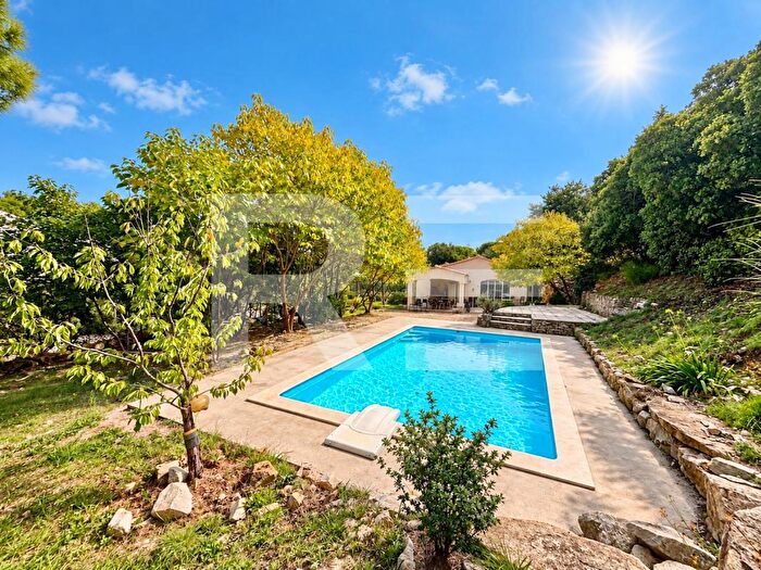 Nîmes, Terres de Rouvière, L'Eau Bouillie : Maison 6 pièces à vendre