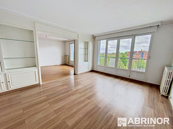 Tourcoing, Centre-ville : Appartement 4 pièces à vendre