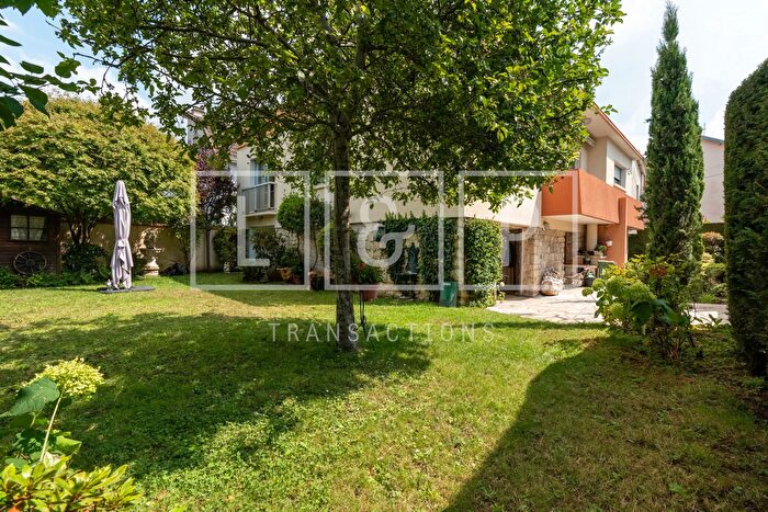 Maison à vendre - Clamart, Jardin Parisien - 7 pièces - 4 chambres