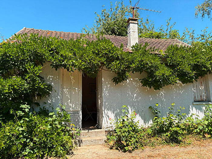 Beynes - Maison 2 pièces à vendre