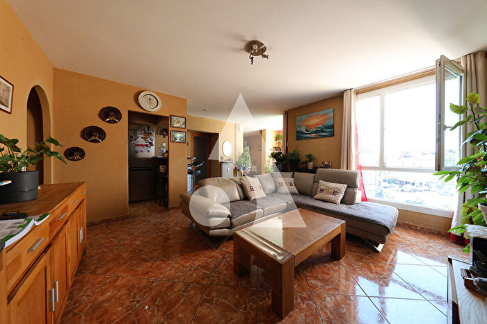 Appartement à vendre - Corbeil-Essonnes, Rive droite - 5 pièces - 3 chambres