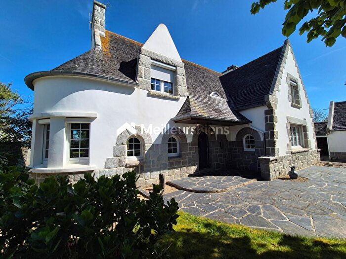 Maison à vendre - Plouzévédé - 7 pièces - 4 chambres