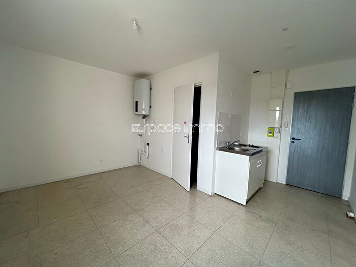 Appartement 1 pièce à louer à Le Grand-Quevilly, Le Bourg