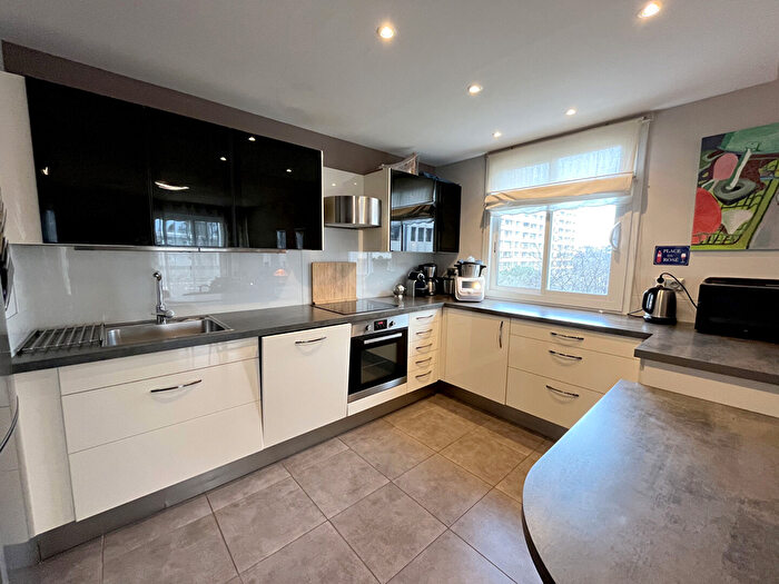 Appartement à vendre - Villeurbanne, Perrallière - 5 pièces - 3 chambres