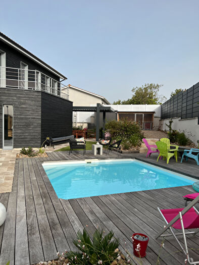 Maison 6 pièces à Carbon-Blanc, à vendre