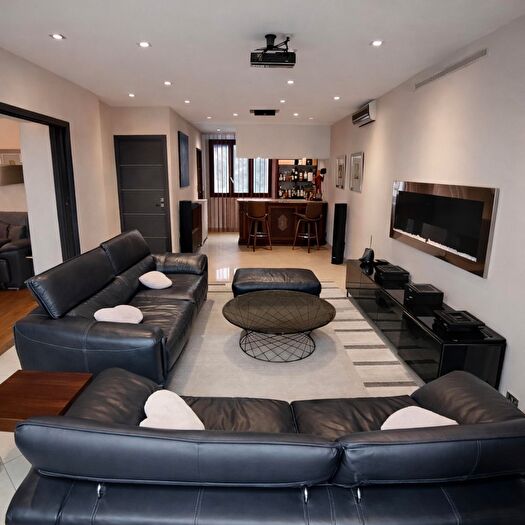 Maison à vendre - Chaumont, Centre-ville, Faubourg - 12 pièces - 4 chambres