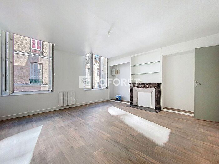 Appartement à louer - Parc Saint Cyr, Elbeuf - 4 pièces - 3 chambres