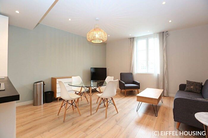 Appartement à louer - Montorgueil-Saint Denis, Paris ème arrondissement - 2 pièces - 1 chambre