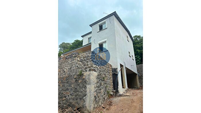 Maison à vendre - Saint-Pierre - 5 pièces - 4 chambres