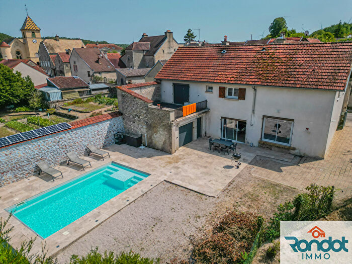 Maison à vendre - Marey-sur-Tille - 7 pièces - 4 chambres