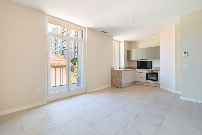 Appartement à vendre - Marseille e  - 3 pièces - 2 chambres