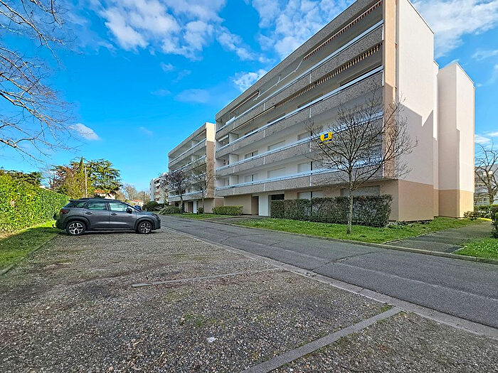 Appartement à vendre - Pessac, CCLAPS, La Châtaigneraie - 6 pièces - 4 chambres