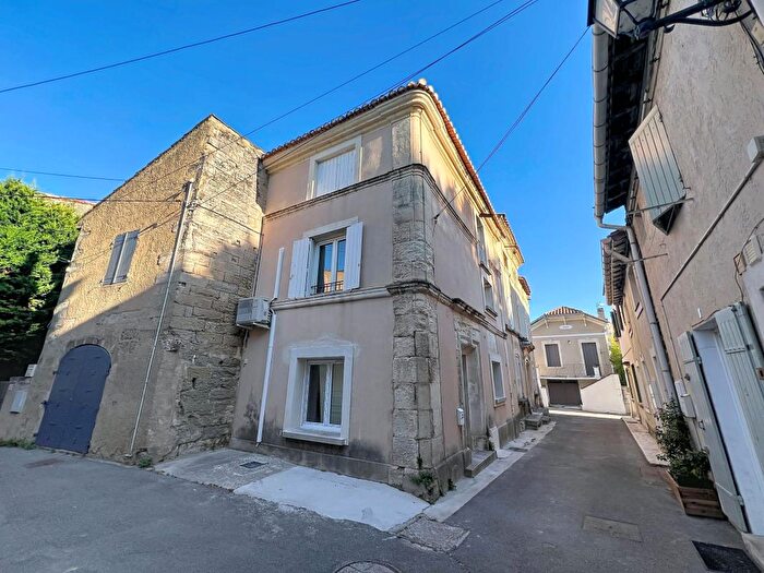 Maison 4 pièces à vendre à Maillane