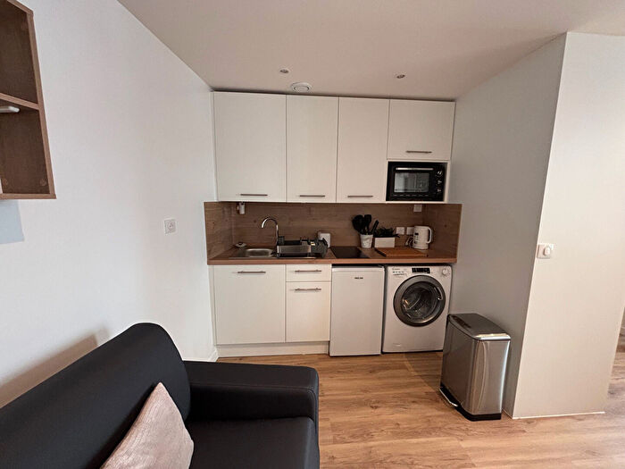 Appartement à louer - Versailles, Chantiers - 1 pièce