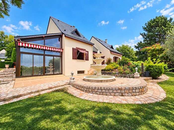 Maison 7 pièces à Bagneux, Saint-Hilaire, à vendre