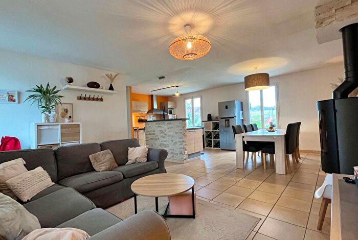 Maison à vendre - Noyon, Nord-Ouest - 5 pièces - 4 chambres