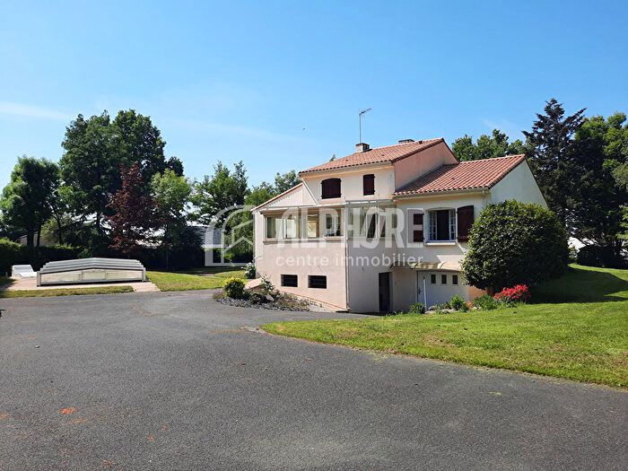 Maison 6 pièces à vendre à Fougeré