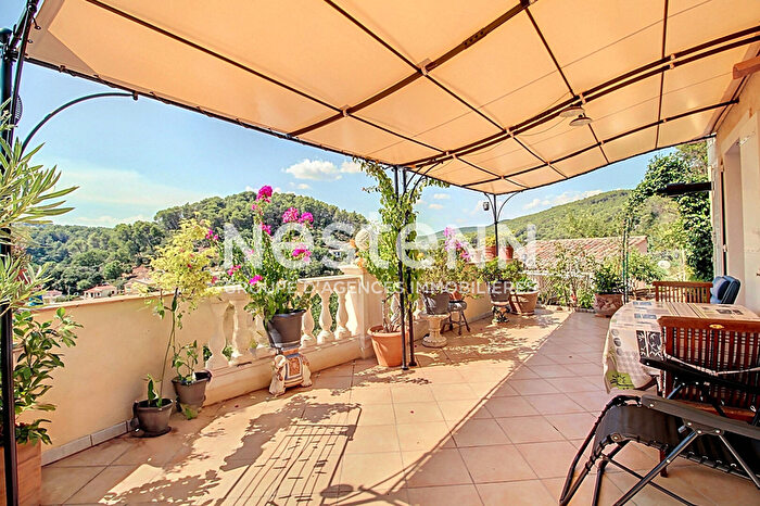 Maison à vendre - Le Luc - 4 pièces - 3 chambres