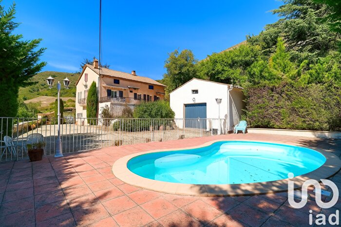 Maison à vendre - Barret-de-Lioure - 6 pièces - 5 chambres