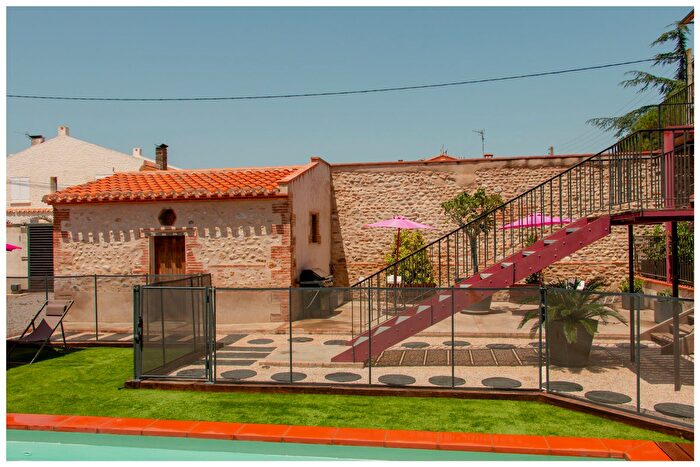 Brouilla - Maison 17 pièces à vendre