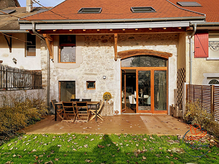 Maison à vendre - Collonges - 7 pièces - 5 chambres