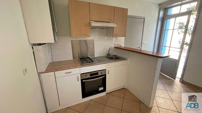 Appartement à louer - Roanne - 2 pièces - 1 chambre