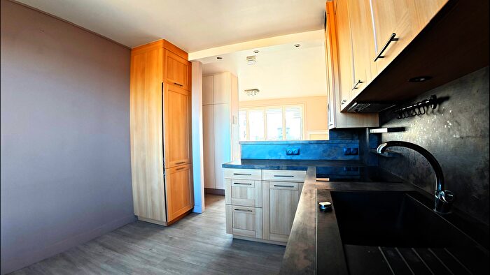 Appartement 2 pièces à Lucé, Centre-ville, à vendre