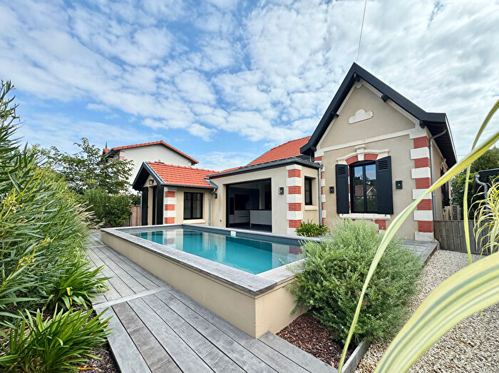 Maison à vendre - Gujan-Mestras, La Hume, Plage - 5 pièces - 4 chambres