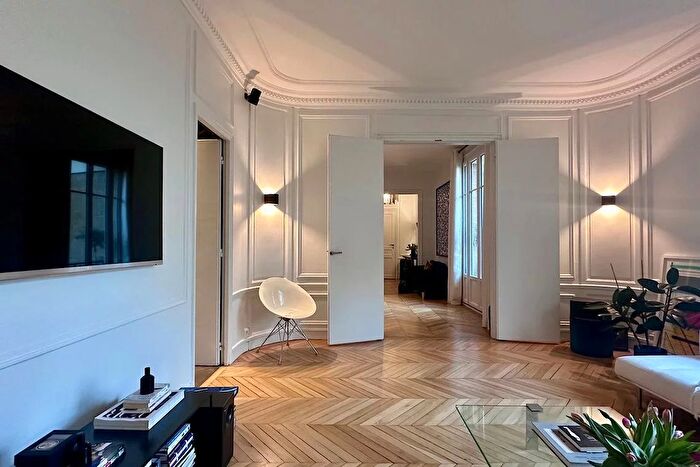 Appartement à louer - Paris e , Muette-Nord, Trocadéro - 3 pièces - 1 chambre