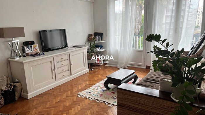 Appartement 2 pièces à Marseille 6ème arrondissement, à louer