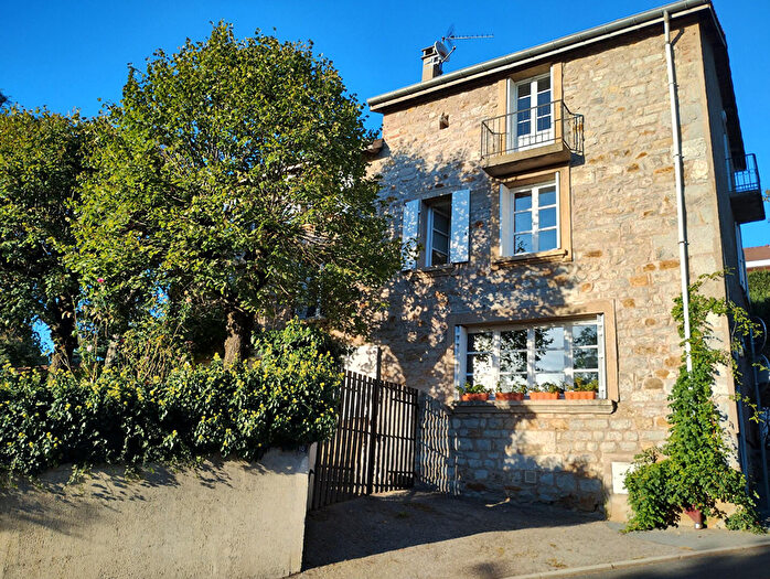 Maison à vendre - Saint-Priest-en-Jarez - 8 pièces - 6 chambres