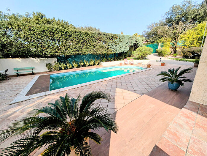 Maison à vendre - Saint-Gély-du-Fesc - 7 pièces - 5 chambres