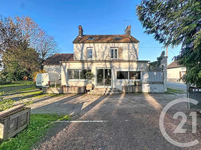 Vallant-Saint-Georges : Maison 6 pièces à vendre