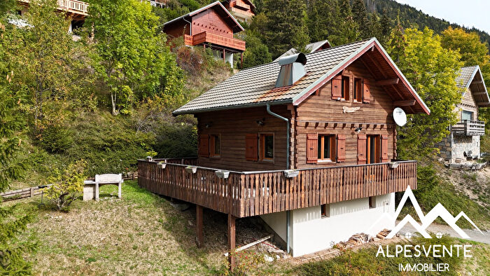 Maison 9 pièces à Le Biot, à vendre