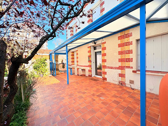 Maison à vendre - La Riche - 9 pièces - 4 chambres