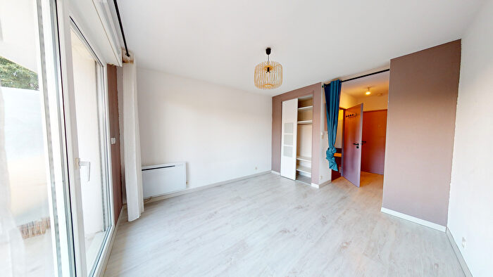 Appartement à louer - Chevigny-Saint-Sauveur - 1 pièce