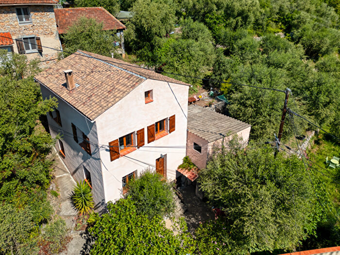 Maison 4 pièces à vendre - Utelle