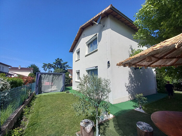 Maison à vendre - Tournon-dAgenais - 5 pièces - 3 chambres