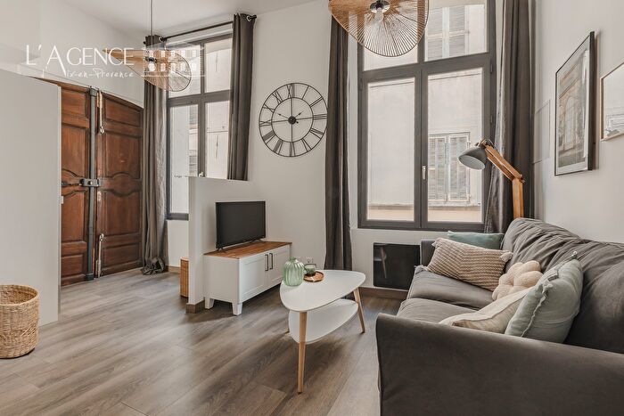 Appartement à vendre - Aix-en-Provence, Centre-ville - 3 pièces - 2 chambres