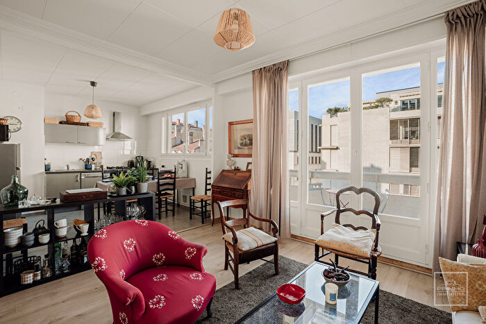 Appartement à vendre - Lyon e , Tête dOr, Vitton - 2 pièces - 1 chambre